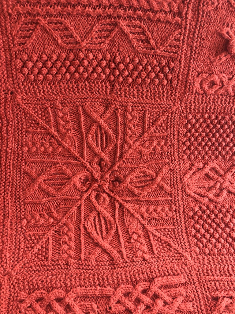 Splendor – Contemplative Knitting